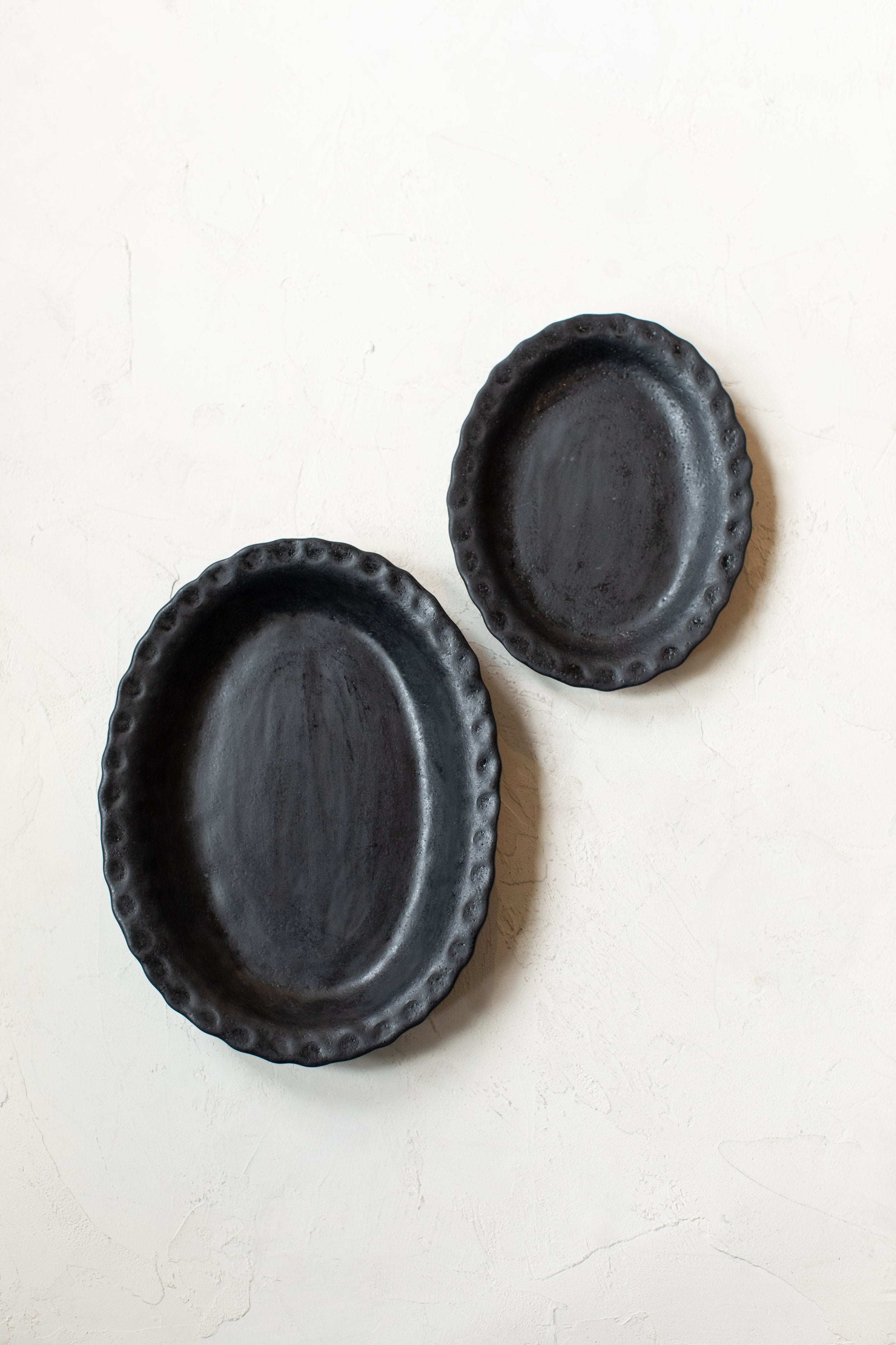 Carma Ferrier Scalloped Trays - Black – Hoppe Shoppe