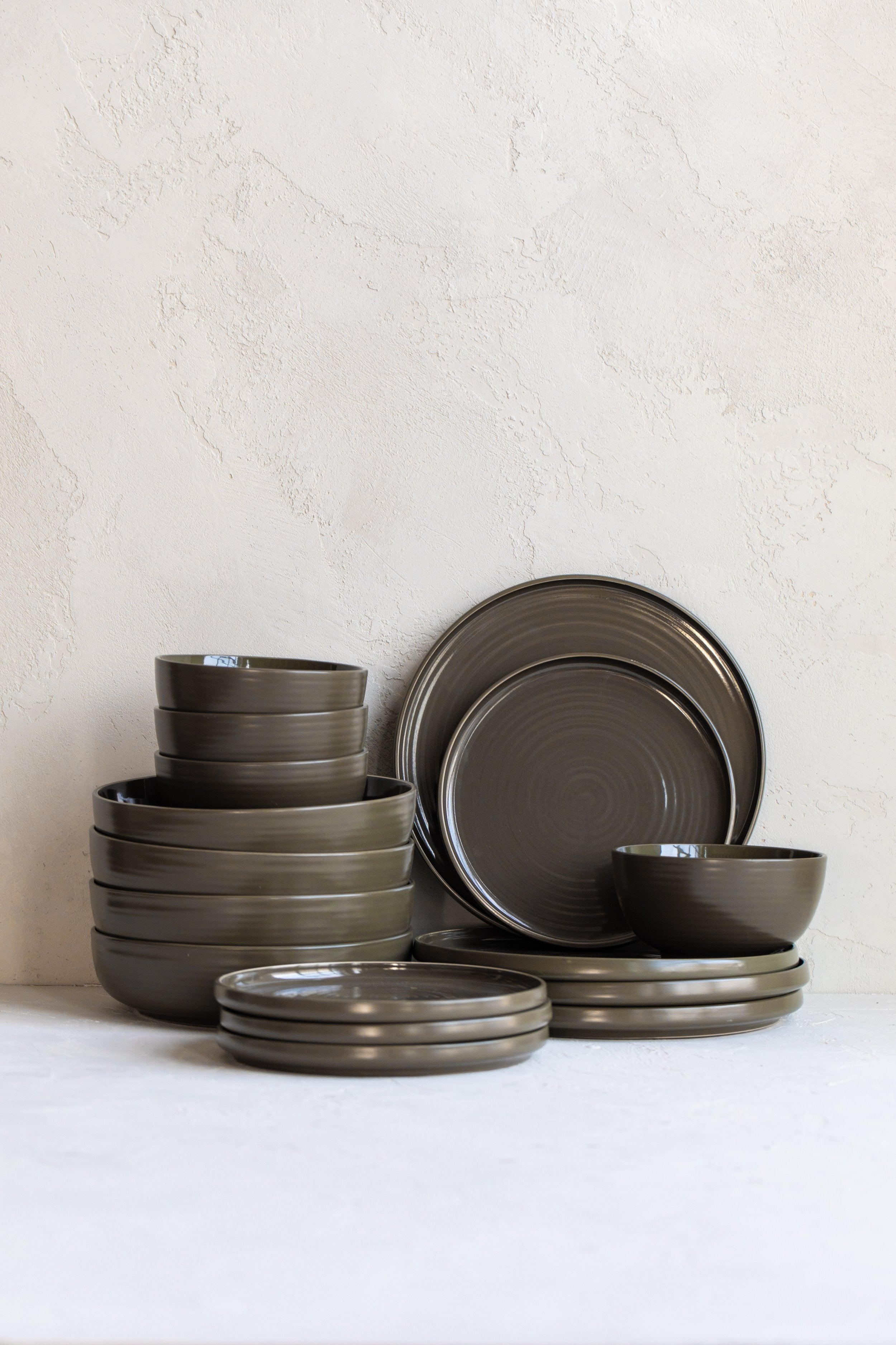 Essential Dinnerware Olive – Hoppe Shoppe