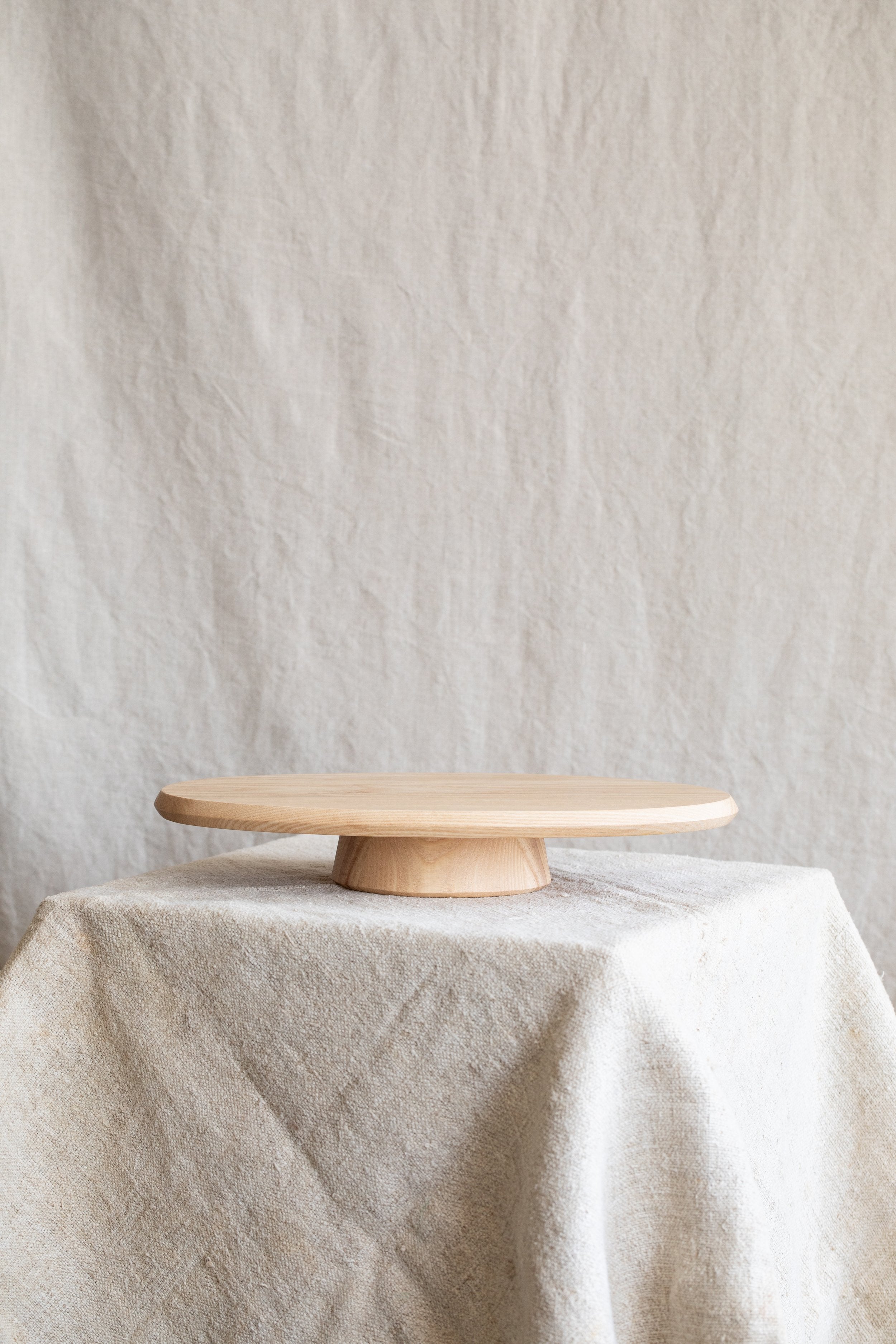 Dune Low Cake Stand | Kelly Wearstler | SERAX | Cake Stand | Wood ...